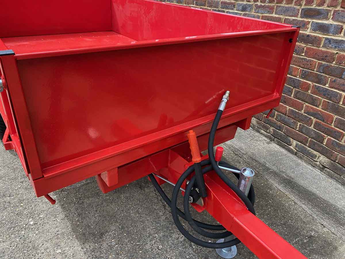 Guide to Hydraulic Spools for Compact Tractors & Equipment