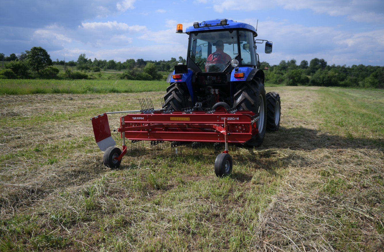 Reasons for Hay Rakes – Which is best? - Farm Tech Supplies